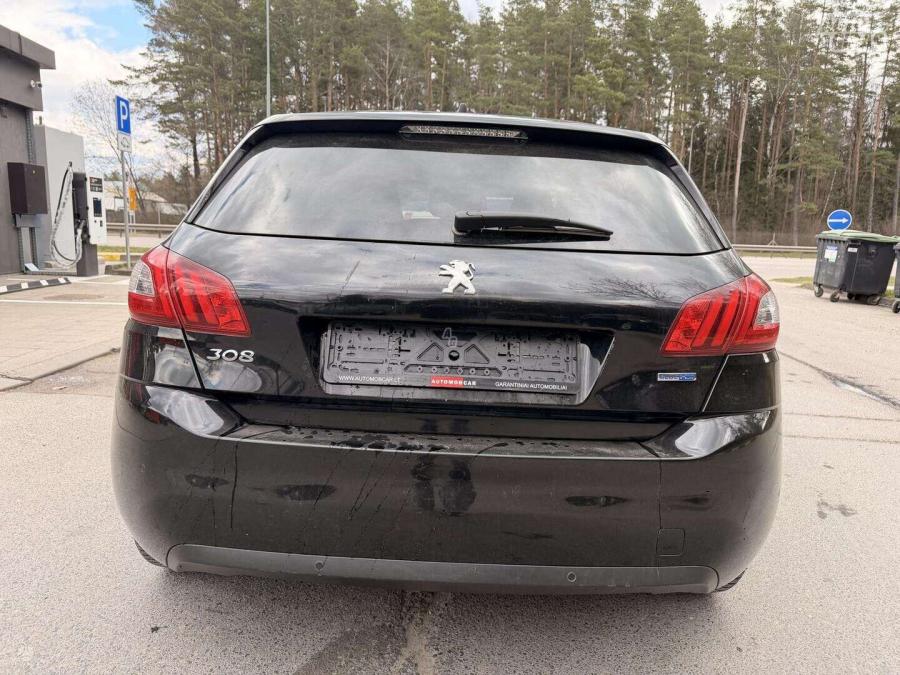 Black Peugeot 308 2016 in Vilnius, with an engine capacity of 1.60 L and mileage of 190 thousand km for 6550 €, photo 7 on AUTOMOTO.COM.LV
