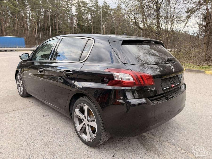 Black Peugeot 308 2016 in Vilnius, with an engine capacity of 1.60 L and mileage of 190 thousand km for 6550 €, photo 8 on AUTOMOTO.COM.LV