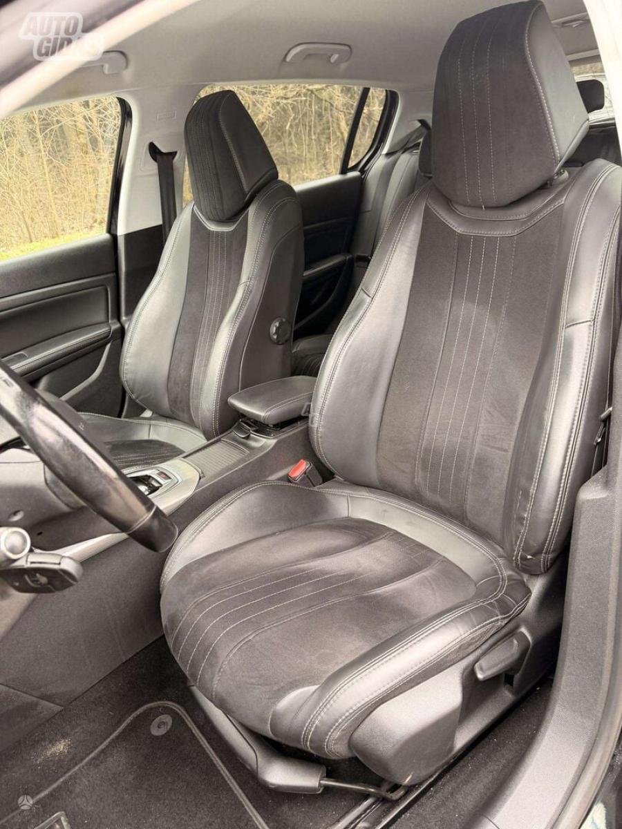Melns Peugeot 308 2016 Viļņa, ar dzinēja tilpumu 1.60 L un nobraukumu 190 tūkst. km par 6550 €, foto 10 vietnē AUTOMOTO.COM.LV