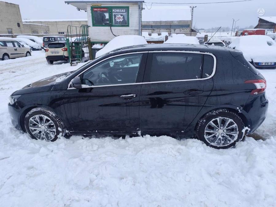 Black Peugeot 308 2017 in Taurage, with an engine capacity of 1.20 L and mileage of 95 thousand km for 6200 €, photo 4 on AUTOMOTO.COM.LV