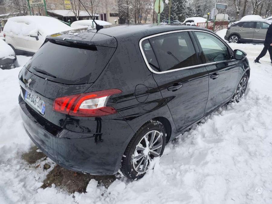 Black Peugeot 308 2017 in Taurage, with an engine capacity of 1.20 L and mileage of 95 thousand km for 6200 €, photo 7 on AUTOMOTO.COM.LV