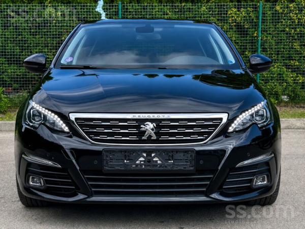 Black Peugeot 308 2017 in Jelgava, with an engine capacity of 1.20 L and mileage of 169 thousand km for 7990 €, photo 2 on AUTOMOTO.COM.LV
