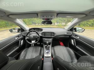Melns Peugeot 308 2017 Jelgava, ar dzinēja tilpumu 1.20 L un nobraukumu 169 tūkst. km par 7990 €, foto 13 vietnē AUTOMOTO.COM.LV