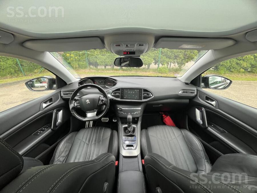 Melns Peugeot 308 2017 Jelgava, ar dzinēja tilpumu 1.20 L un nobraukumu 169 tūkst. km par 7990 €, foto 13 vietnē AUTOMOTO.COM.LV