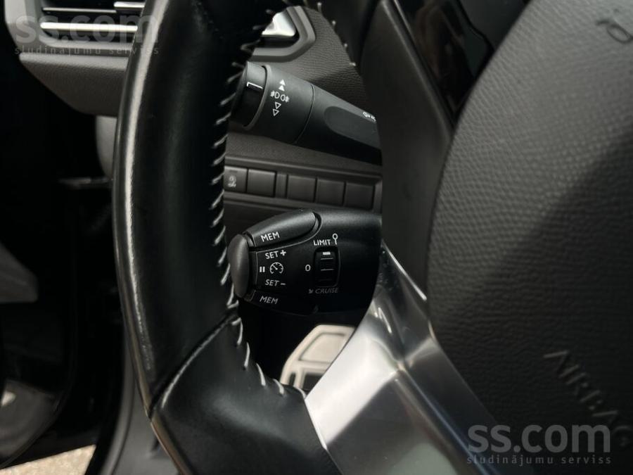 Melns Peugeot 308 2017 Jelgava, ar dzinēja tilpumu 1.20 L un nobraukumu 169 tūkst. km par 7990 €, foto 17 vietnē AUTOMOTO.COM.LV