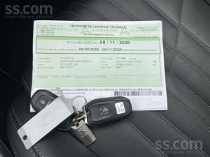 Melns Peugeot 308 2017 Jelgava, ar dzinēja tilpumu 1.20 L un nobraukumu 169 tūkst. km par 7990 €, foto 22 vietnē AUTOMOTO.COM.LV