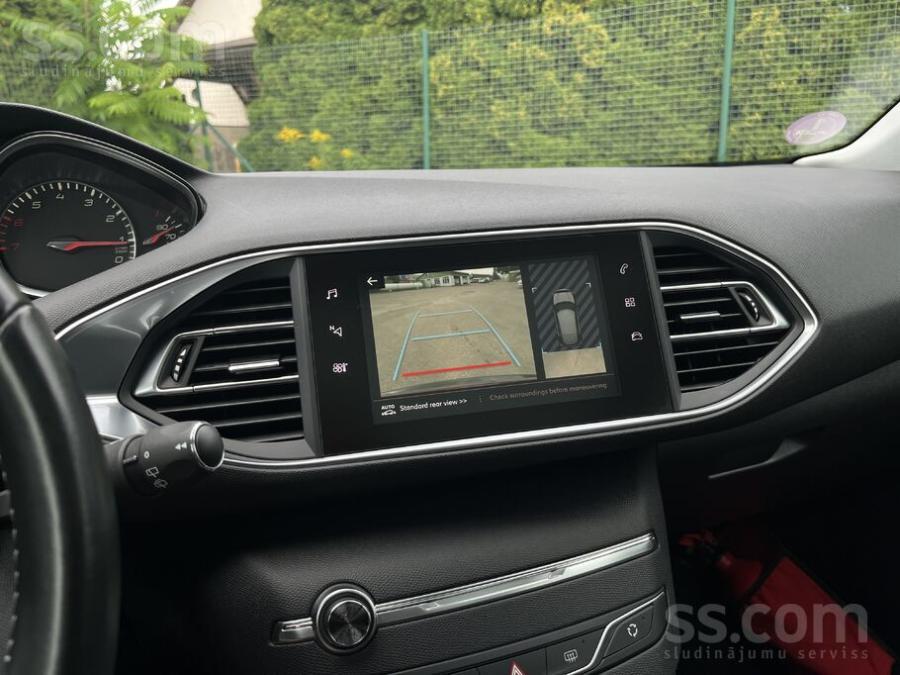 Melns Peugeot 308 2017 Jelgava, ar dzinēja tilpumu 1.20 L un nobraukumu 169 tūkst. km par 7990 €, foto 24 vietnē AUTOMOTO.COM.LV