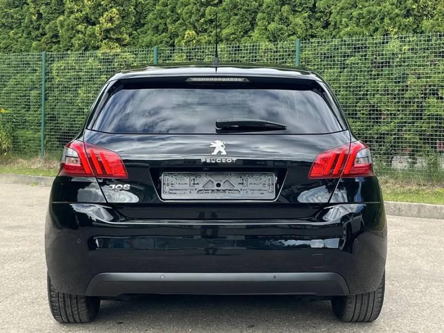 Black Peugeot 308 2017 in Jelgava, with an engine capacity of 1.20 L and mileage of 169 thousand km for 7990 €, photo 6 on AUTOMOTO.COM.LV