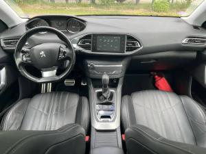Black Peugeot 308 2017 in Jelgava, with an engine capacity of 1.20 L and mileage of 169 thousand km for 7990 €, photo 12 on AUTOMOTO.COM.LV