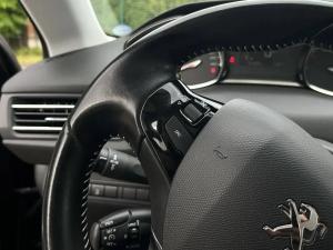 Black Peugeot 308 2017 in Jelgava, with an engine capacity of 1.20 L and mileage of 169 thousand km for 7990 €, photo 16 on AUTOMOTO.COM.LV