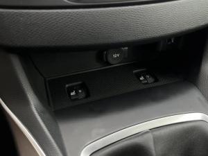 Black Peugeot 308 2017 in Jelgava, with an engine capacity of 1.20 L and mileage of 169 thousand km for 7990 €, photo 18 on AUTOMOTO.COM.LV