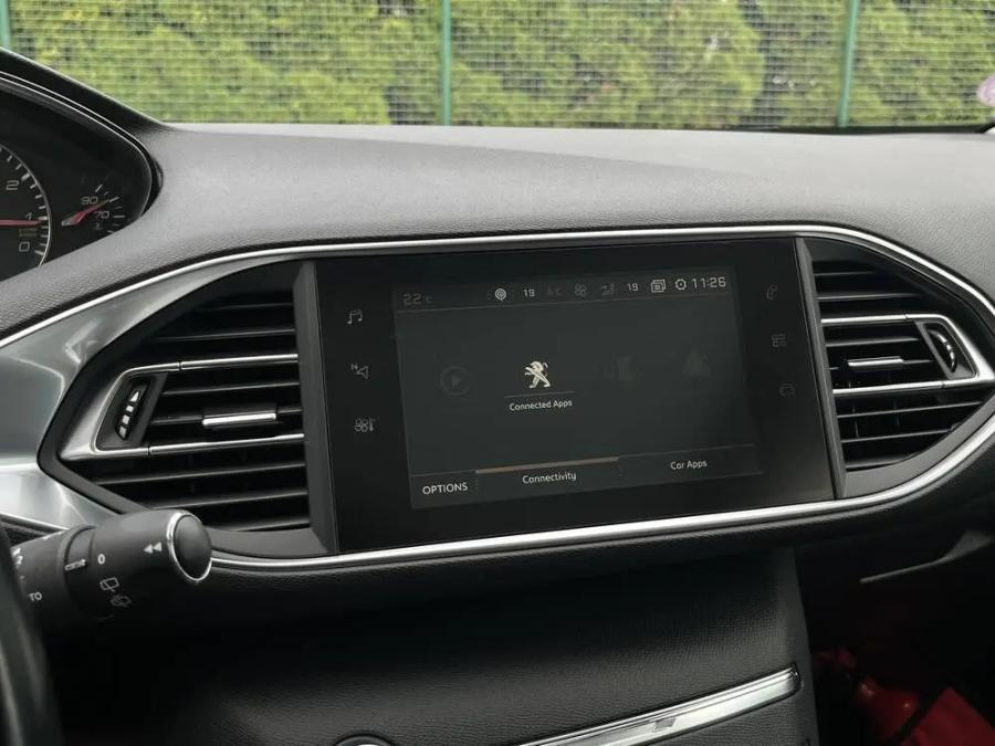 Black Peugeot 308 2017 in Jelgava, with an engine capacity of 1.20 L and mileage of 169 thousand km for 7990 €, photo 21 on AUTOMOTO.COM.LV