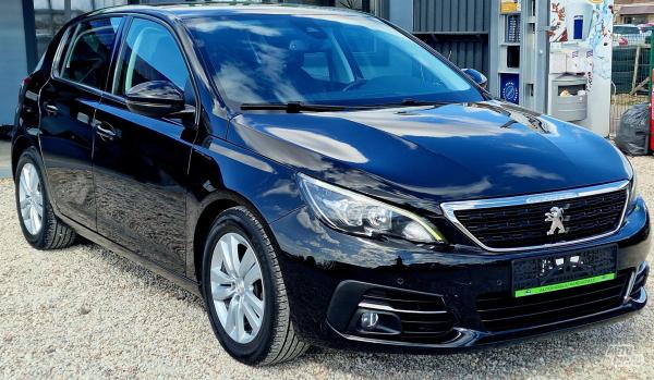 Melns Peugeot 308 2018 Kretinga, ar dzinēja tilpumu 1.20 L un nobraukumu 187 tūkst. km par 7899 €, foto 5 vietnē AUTOMOTO.COM.LV