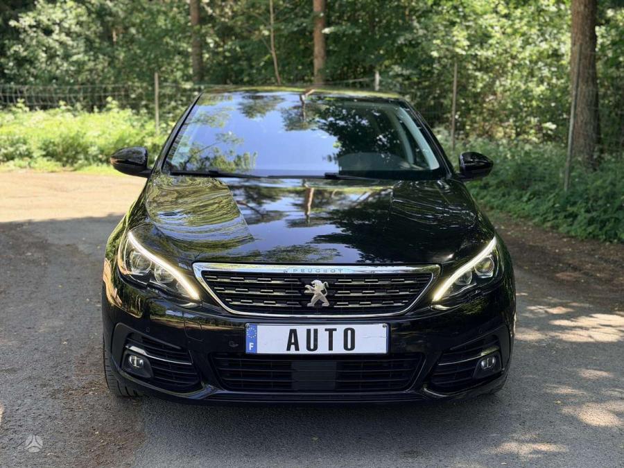 Black Peugeot 308 2018 in Taurage, with an engine capacity of 1.20 L and mileage of 108 thousand km for 7499 €, photo 3 on AUTOMOTO.COM.LV