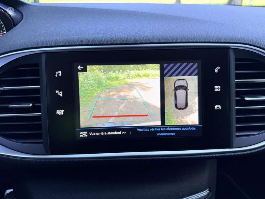 Black Peugeot 308 2018 in Taurage, with an engine capacity of 1.20 L and mileage of 108 thousand km for 7499 €, photo 22 on AUTOMOTO.COM.LV