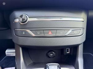 Black Peugeot 308 2018 in Taurage, with an engine capacity of 1.20 L and mileage of 108 thousand km for 7499 €, photo 28 on AUTOMOTO.COM.LV