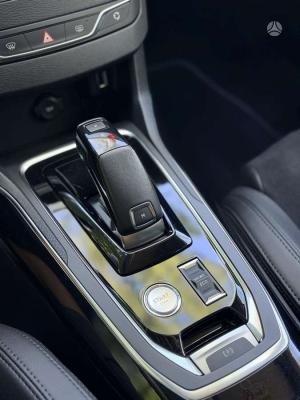 Black Peugeot 308 2018 in Taurage, with an engine capacity of 1.20 L and mileage of 108 thousand km for 7499 €, photo 29 on AUTOMOTO.COM.LV
