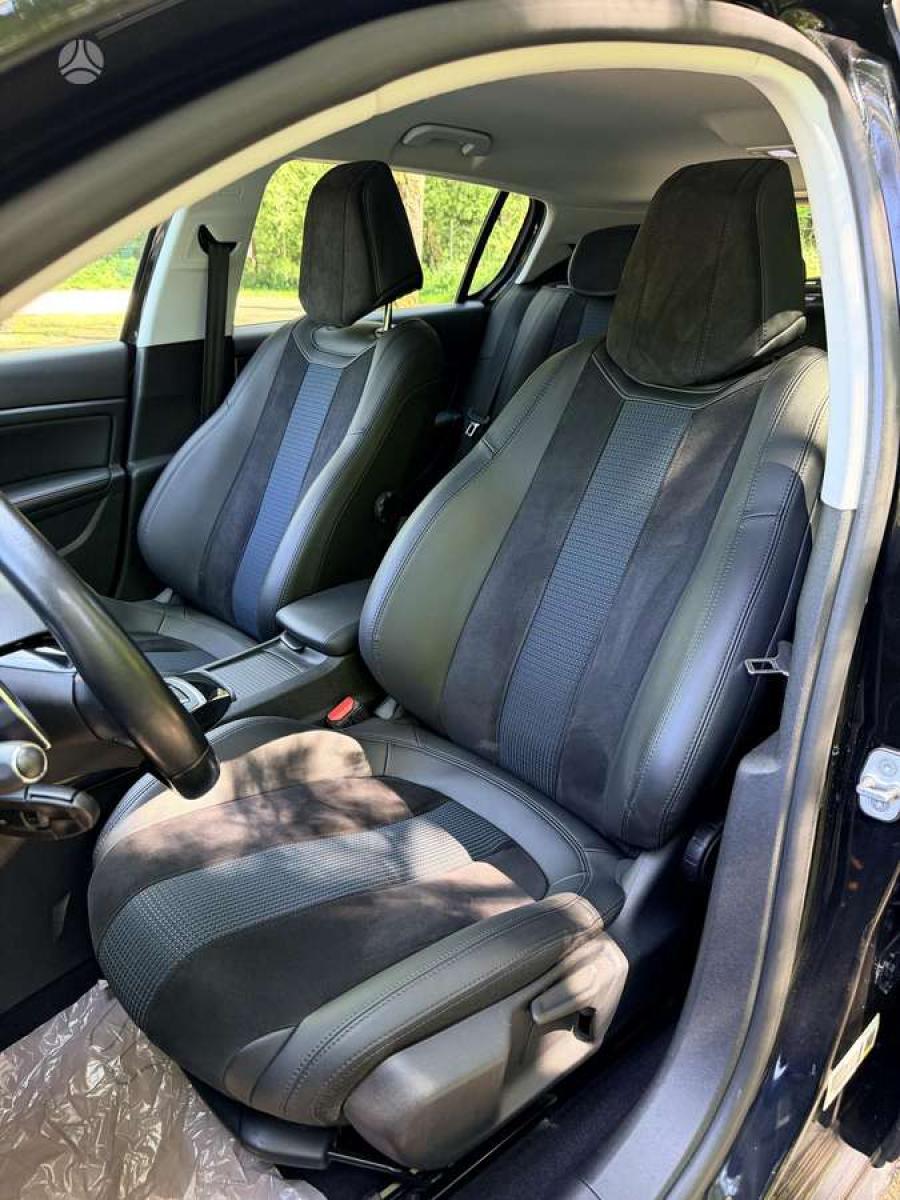Black Peugeot 308 2018 in Taurage, with an engine capacity of 1.20 L and mileage of 108 thousand km for 7499 €, photo 32 on AUTOMOTO.COM.LV