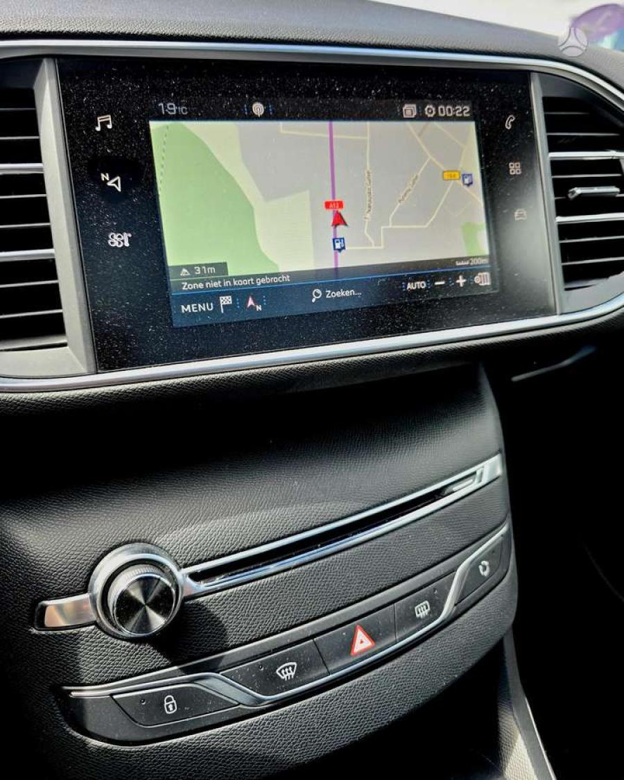 Black Peugeot 308 2018 in Taurage, with an engine capacity of 1.20 L and mileage of 125 thousand km for 6800 €, photo 19 on AUTOMOTO.COM.LV