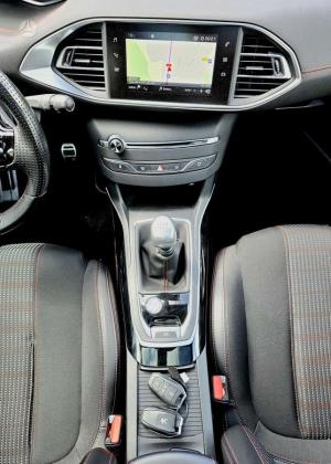 Black Peugeot 308 2018 in Taurage, with an engine capacity of 1.20 L and mileage of 125 thousand km for 6800 €, photo 20 on AUTOMOTO.COM.LV