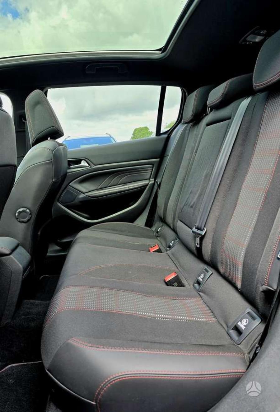 Black Peugeot 308 2018 in Taurage, with an engine capacity of 1.20 L and mileage of 125 thousand km for 6800 €, photo 28 on AUTOMOTO.COM.LV
