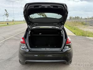 Black Peugeot 308 2018 in Liepaja, with an engine capacity of 1.20 L and mileage of 106 thousand km for 8900 €, photo 10 on AUTOMOTO.COM.LV