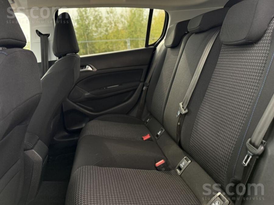 Black Peugeot 308 2018 in Liepaja, with an engine capacity of 1.20 L and mileage of 106 thousand km for 8900 €, photo 14 on AUTOMOTO.COM.LV