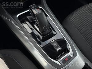 Black Peugeot 308 2018 in Liepaja, with an engine capacity of 1.20 L and mileage of 106 thousand km for 8900 €, photo 22 on AUTOMOTO.COM.LV