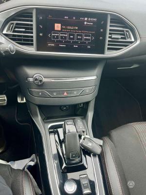 Black Peugeot 308 2019 in Taurage, with an engine capacity of 1.50 L and mileage of 125 thousand km for 9200 €, photo 27 on AUTOMOTO.COM.LV