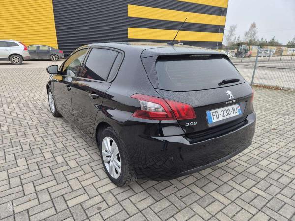 Black Peugeot 308 2019 in Taurage, with an engine capacity of 1.50 L and mileage of 210 thousand km for 7300 €, photo 2 on AUTOMOTO.COM.LV