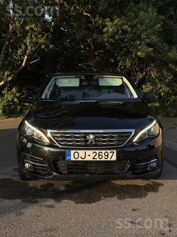 Melns Peugeot 308 2019 Rīga, ar dzinēja tilpumu 1.20 L un nobraukumu 147 tūkst. km par 8690 €, foto 1 vietnē AUTOMOTO.COM.LV