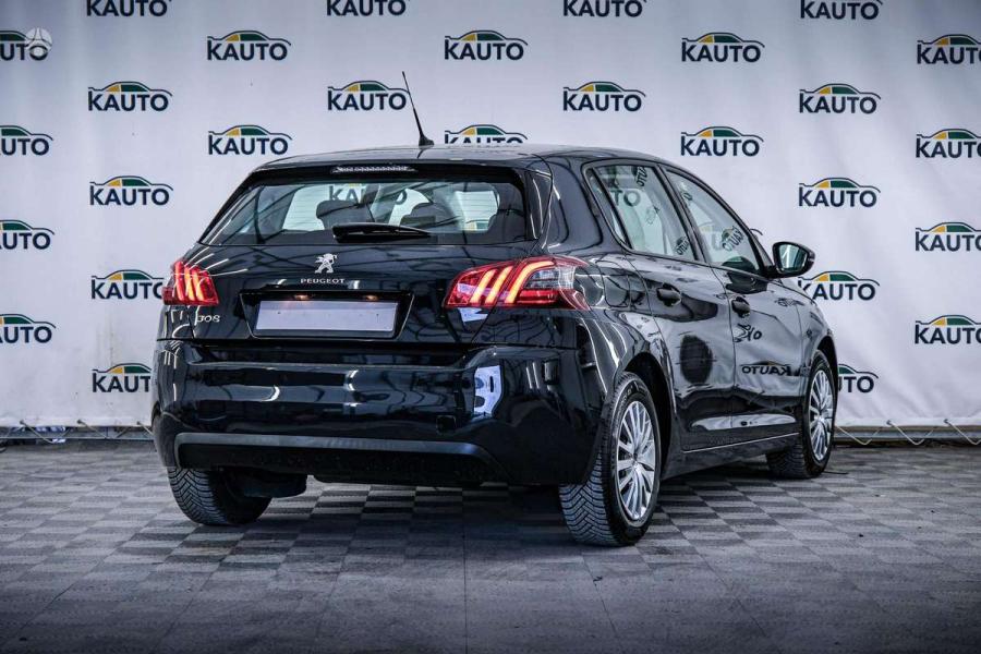 Melns Peugeot 308 2019 Kauņa, ar dzinēja tilpumu 1.20 L un nobraukumu 150 tūkst. km par 5900 €, foto 4 vietnē AUTOMOTO.COM.LV
