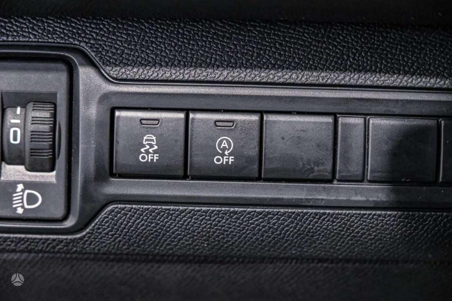 Melns Peugeot 308 2019 Kauņa, ar dzinēja tilpumu 1.20 L un nobraukumu 150 tūkst. km par 5900 €, foto 14 vietnē AUTOMOTO.COM.LV