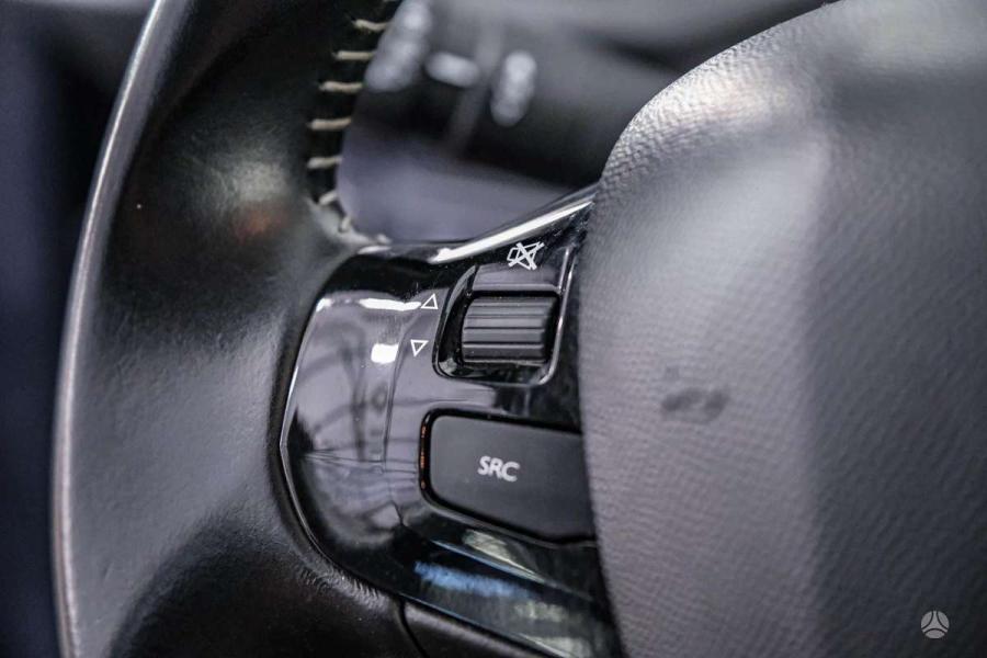 Melns Peugeot 308 2019 Kauņa, ar dzinēja tilpumu 1.20 L un nobraukumu 150 tūkst. km par 5900 €, foto 15 vietnē AUTOMOTO.COM.LV