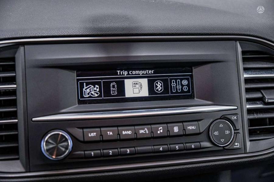 Melns Peugeot 308 2019 Kauņa, ar dzinēja tilpumu 1.20 L un nobraukumu 150 tūkst. km par 5900 €, foto 17 vietnē AUTOMOTO.COM.LV