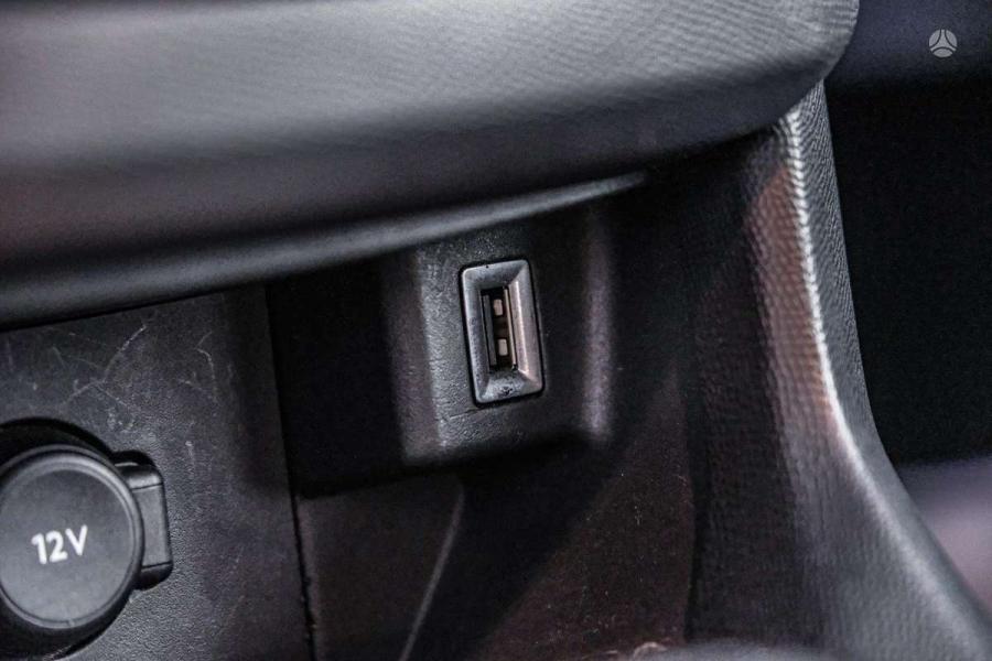 Melns Peugeot 308 2019 Kauņa, ar dzinēja tilpumu 1.20 L un nobraukumu 150 tūkst. km par 5900 €, foto 19 vietnē AUTOMOTO.COM.LV