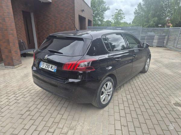 Пежо 308 2019 в Вильнюс на AUTOMOTO.COM.LV Черный Пежо 308 2019 в Вильнюс, объемом двигателя 1.50 л и пробегом 210 тыс. км за 6700 €, фото 4 на AUTOMOTO.COM.LV