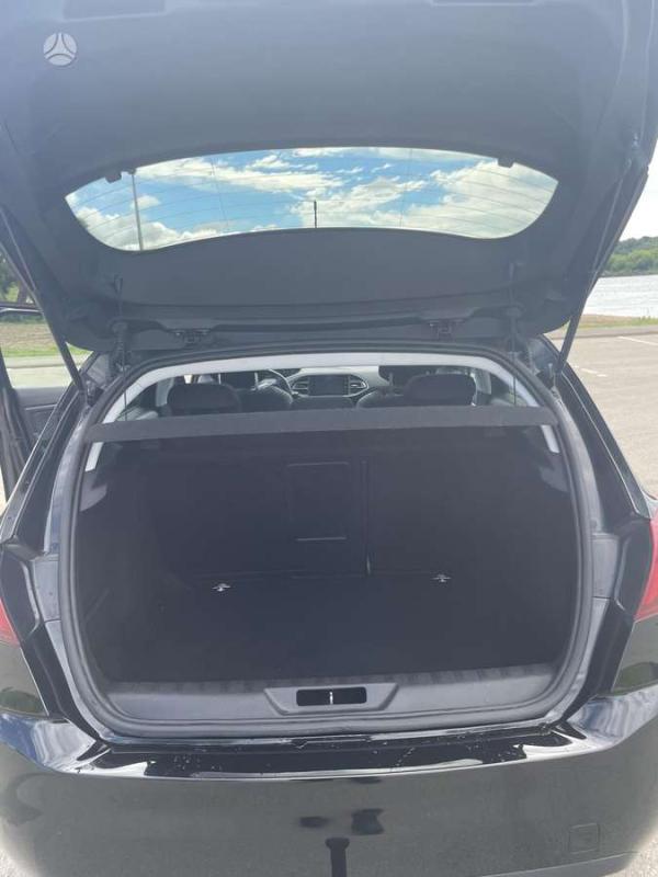 Melns Peugeot 308 2020 Jurbarkas, ar dzinēja tilpumu 1.50 L un nobraukumu 162 tūkst. km par 6200 €, foto 6 vietnē AUTOMOTO.COM.LV