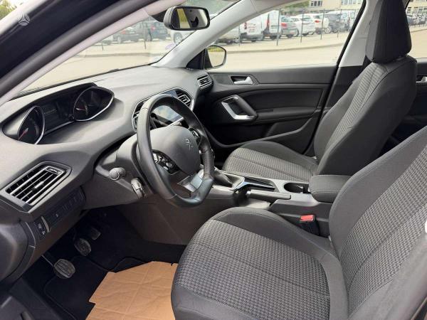 Melns Peugeot 308 2021 Tauragė, ar dzinēja tilpumu 1.20 L un nobraukumu 29 tūkst. km par 8500 €, foto 9 vietnē AUTOMOTO.COM.LV
