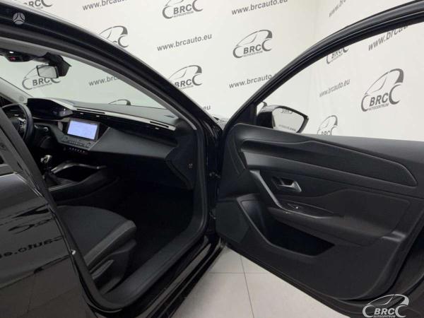 Black Peugeot 308 2022 in Vilnius, with an engine capacity of 1.20 L and mileage of 114 thousand km for 9600 €, photo 10 on AUTOMOTO.COM.LV