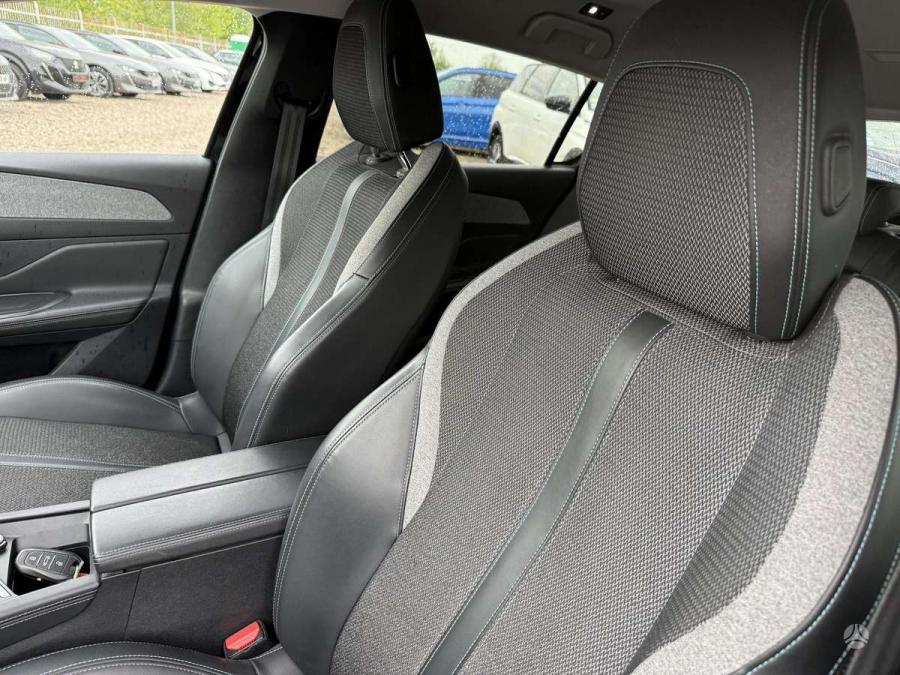 Black Peugeot 308 2022 in Marijampole, with an engine capacity of 1.50 L and mileage of 165 thousand km for 12336 €, photo 27 on AUTOMOTO.COM.LV