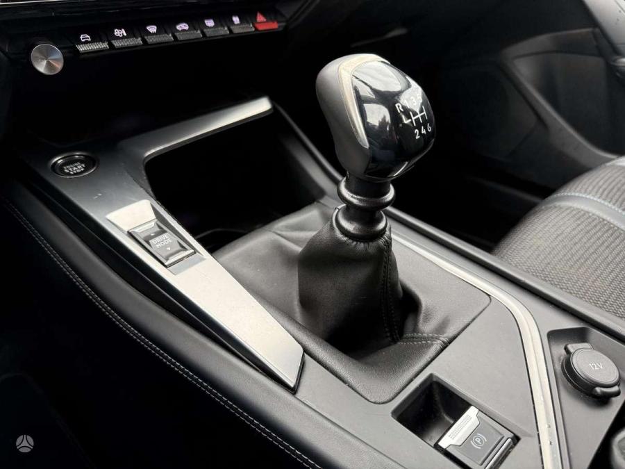 Black Peugeot 308 2022 in Marijampole, with an engine capacity of 1.50 L and mileage of 165 thousand km for 12336 €, photo 37 on AUTOMOTO.COM.LV