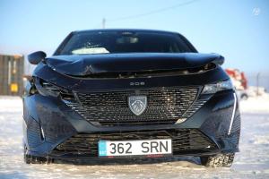 Melns Peugeot 308 2023 Tallina, ar dzinēja tilpumu 1.20 L un nobraukumu 49 tūkst. km par 6700 €, foto 2 vietnē AUTOMOTO.COM.LV
