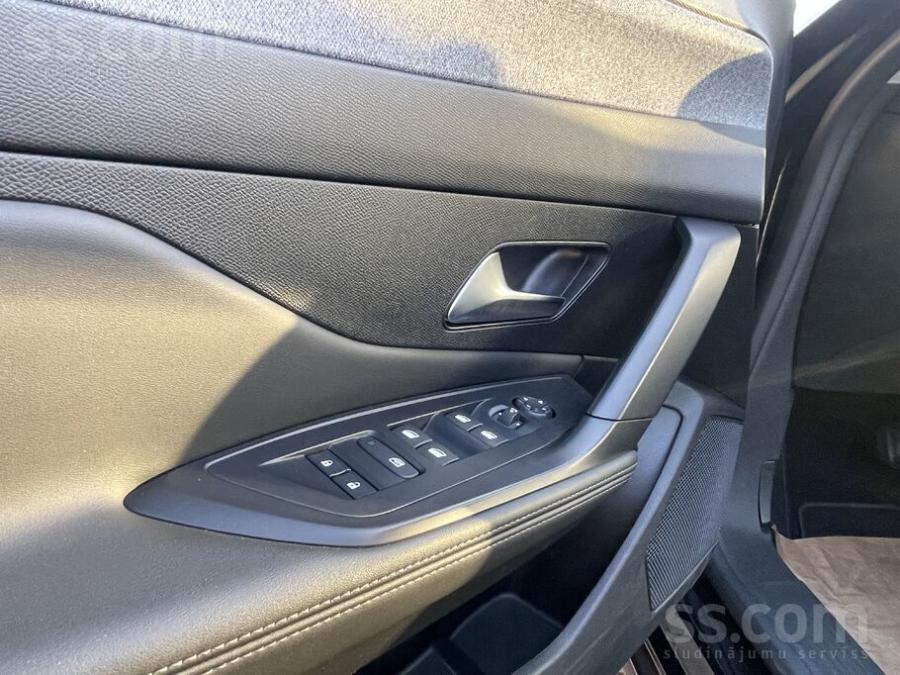 Melns Peugeot 308 2023 Jelgava, ar dzinēja tilpumu 1.60 L un nobraukumu 115 tūkst. km par 21000 €, foto 13 vietnē AUTOMOTO.COM.LV