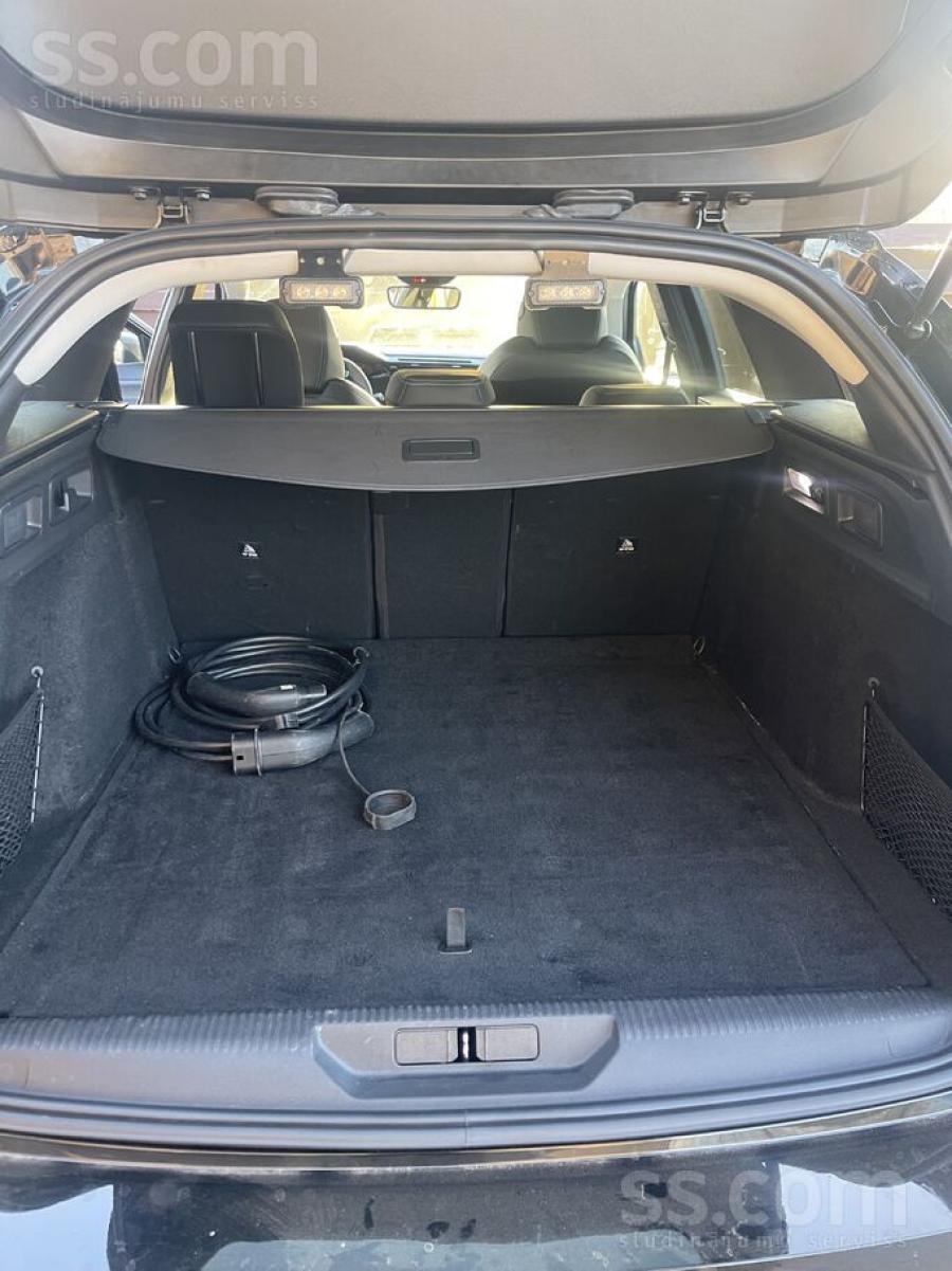 Melns Peugeot 308 2023 Jelgava, ar dzinēja tilpumu 1.60 L un nobraukumu 115 tūkst. km par 21000 €, foto 16 vietnē AUTOMOTO.COM.LV