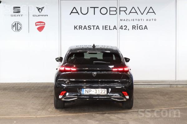 Peugeot 308 2023 Rīga vietnē Melns Peugeot 308 2023 Rīga, ar dzinēja tilpumu 1.20 L un nobraukumu 23 tūkst. km par 18490 €, foto 8 vietnē AUTOMOTO.COM.LV