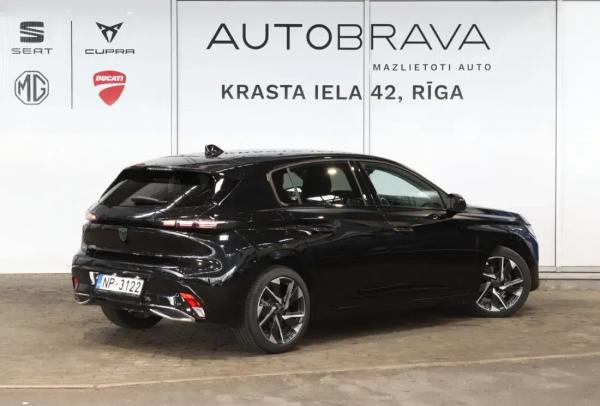 Peugeot 308 2023 Rīga vietnē Melns Peugeot 308 2023 Rīga, ar dzinēja tilpumu 1.20 L un nobraukumu 23 tūkst. km par 18490 €, foto 3 vietnē AUTOMOTO.COM.LV