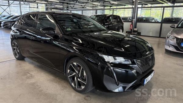 Black Peugeot 308 2024 in Riga, with an engine capacity of 1.20 L and mileage of 42 thousand km for 23500 €, photo 6 on AUTOMOTO.COM.LV
