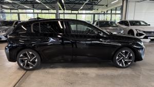 Melns Peugeot 308 2024 Rīga, ar dzinēja tilpumu 1.20 L un nobraukumu 42 tūkst. km par 2350000 €, foto 5 vietnē AUTOMOTO.COM.LV