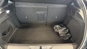 Melns Peugeot 308 2024 Rīga, ar dzinēja tilpumu 1.20 L un nobraukumu 42 tūkst. km par 2350000 €, foto 13 vietnē AUTOMOTO.COM.LV
